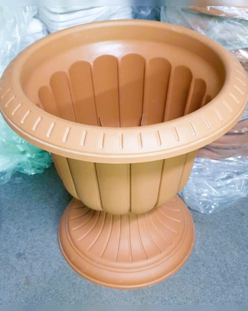 ROUND FLOWER STYLE POT .60 CM HEIGHT. - DAFFODILS PLANTS